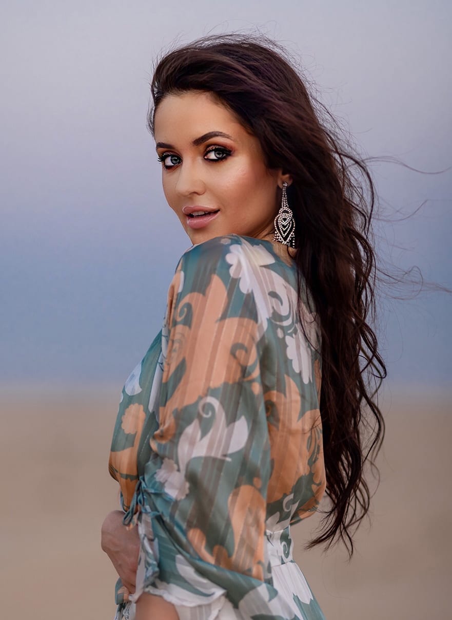 Monica Puiu Fashion runway and beauty model | MODELSNOVA
